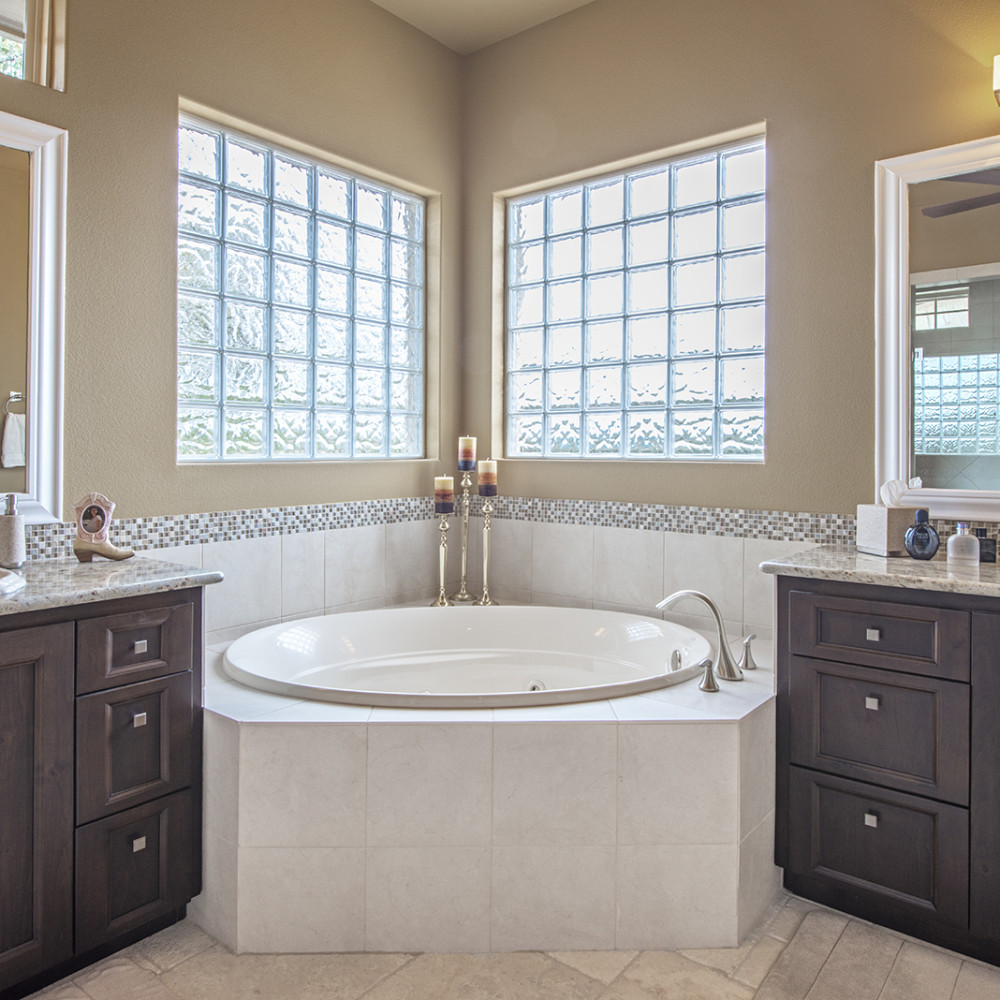 MASTER BATHS: Your Master Suite Retreat